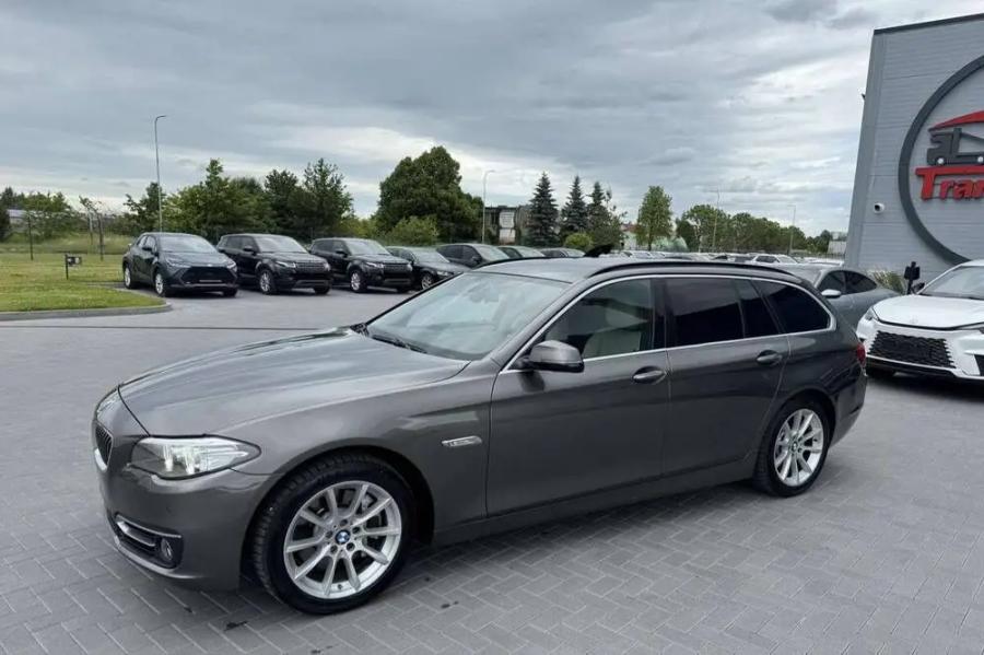 Grey BMW 525 2014 in Telschi, with an engine capacity of 2.00 L and mileage of 256 thousand km for 8690 €, photo 5 on AUTOMOTO.COM.LV