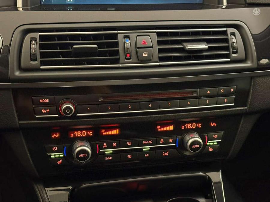 Pelēks BMW 525 2014 Marijampole, ar dzinēja tilpumu 2.00 L un nobraukumu 301 tūkst. km par 9999 €, foto 15 vietnē AUTOMOTO.COM.LV