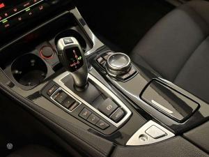 Grey BMW 525 2014 in Marijampole, with an engine capacity of 2.00 L and mileage of 301 thousand km for 8850 €, photo 4 on AUTOMOTO.COM.LV