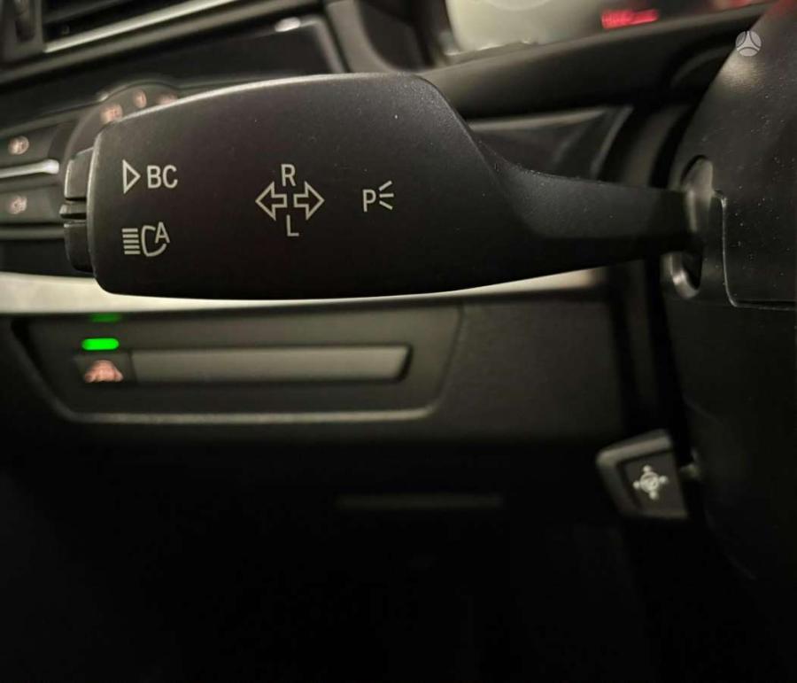 Grey BMW 525 2014 in Marijampole, with an engine capacity of 2.00 L and mileage of 301 thousand km for 8850 €, photo 10 on AUTOMOTO.COM.LV