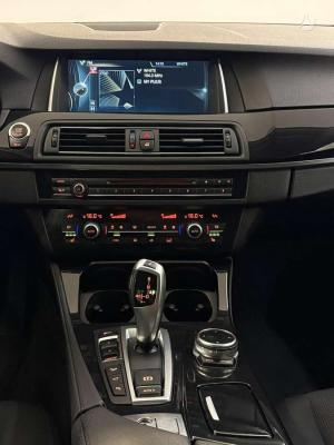 Grey BMW 525 2014 in Marijampole, with an engine capacity of 2.00 L and mileage of 301 thousand km for 8850 €, photo 19 on AUTOMOTO.COM.LV