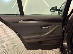 Grey BMW 525 2014 in Marijampole, with an engine capacity of 2.00 L and mileage of 301 thousand km for 8850 €, photo 21 on AUTOMOTO.COM.LV