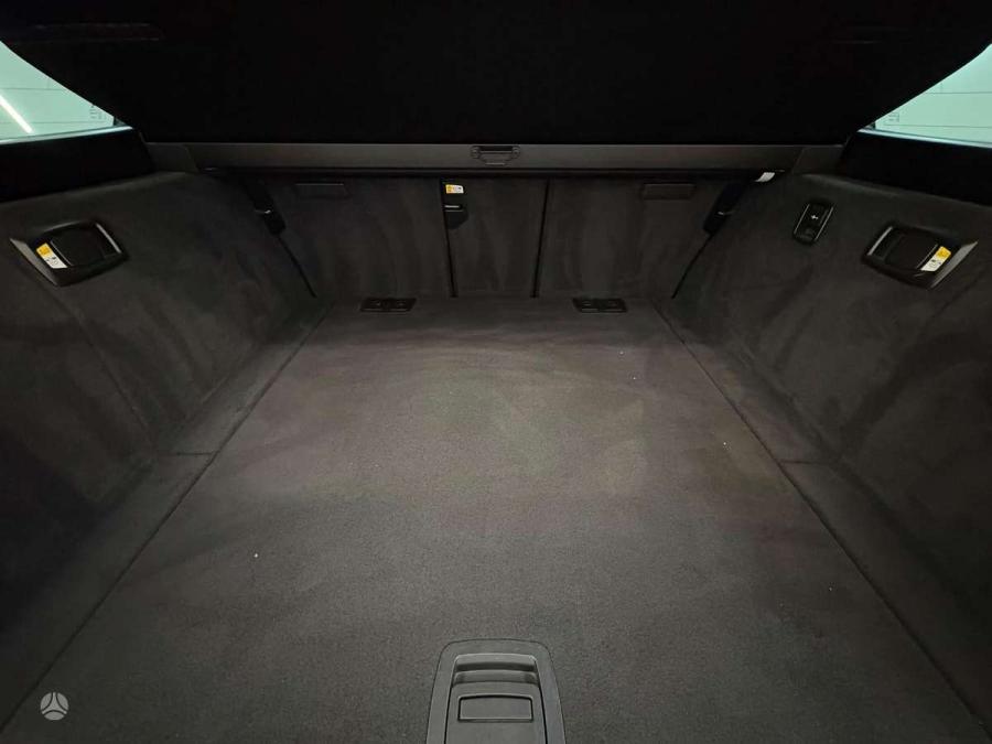 Grey BMW 525 2014 in Marijampole, with an engine capacity of 2.00 L and mileage of 301 thousand km for 8850 €, photo 29 on AUTOMOTO.COM.LV