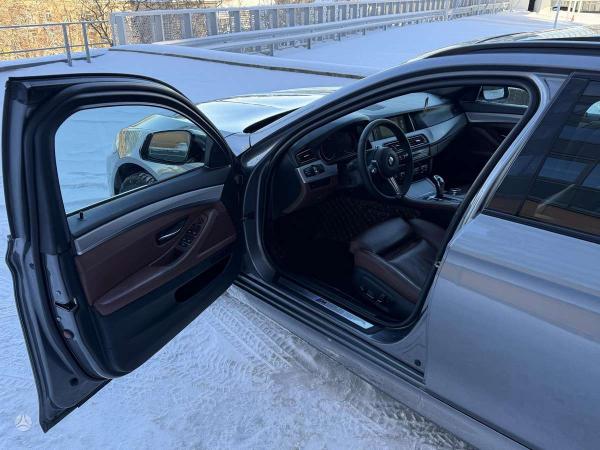 Pelēks BMW 525 2015 Viļņa, ar dzinēja tilpumu 2.00 L un nobraukumu 229 tūkst. km par 10995 €, foto 9 vietnē AUTOMOTO.COM.LV