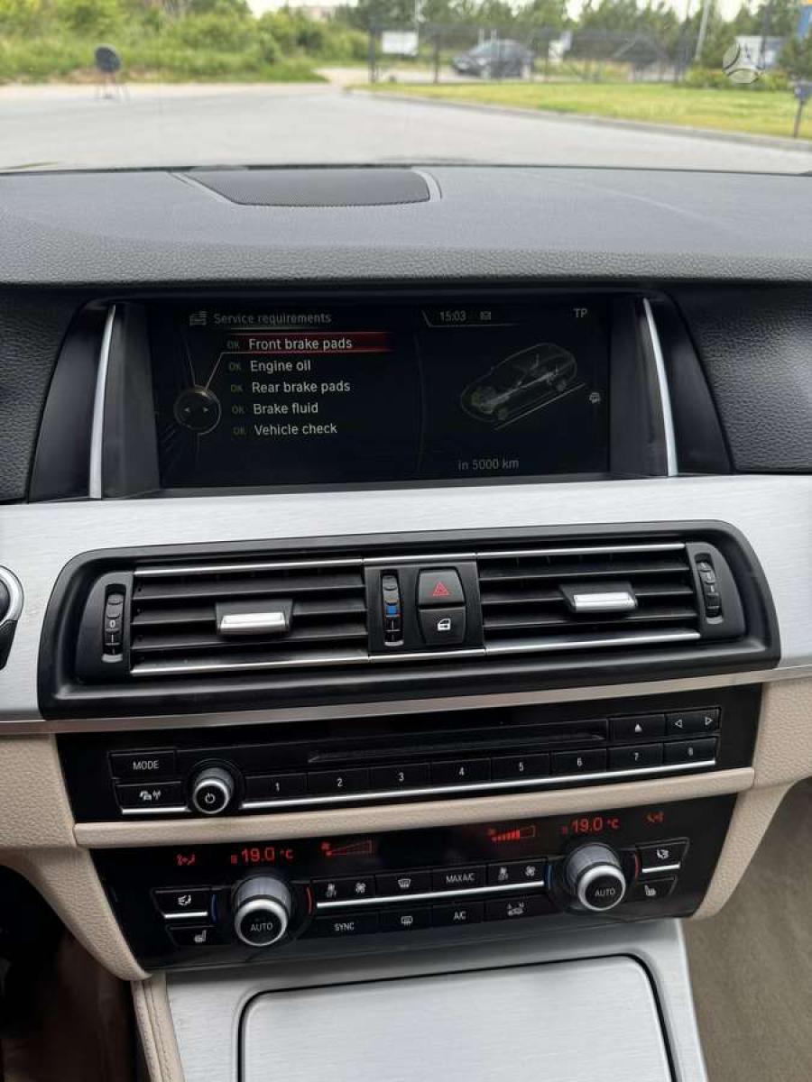 Pelēks BMW 525 2015 Telšiai, ar dzinēja tilpumu 2.00 L un nobraukumu 257 tūkst. km par 8800 €, foto 32 vietnē AUTOMOTO.COM.LV