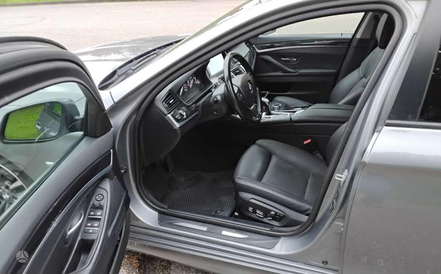Grey BMW 525 2015 in Vilnius, with an engine capacity of 2.00 L and mileage of 250 thousand km for 11500 €, photo 15 on AUTOMOTO.COM.LV