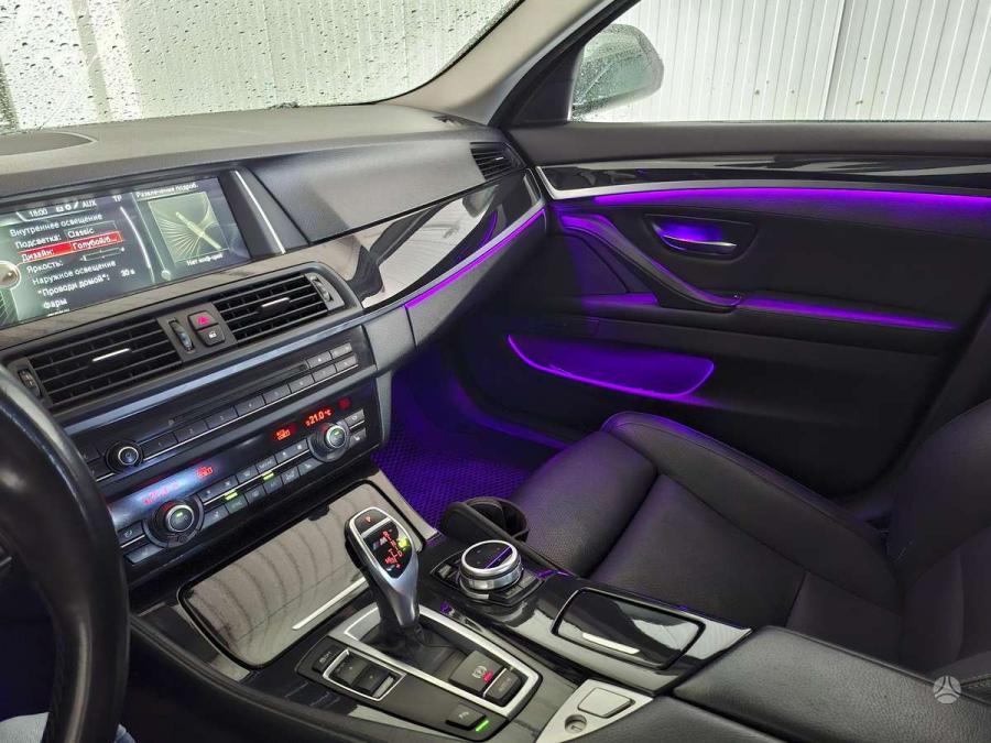 Grey BMW 525 2015 in Vilnius, with an engine capacity of 2.00 L and mileage of 250 thousand km for 11500 €, photo 18 on AUTOMOTO.COM.LV