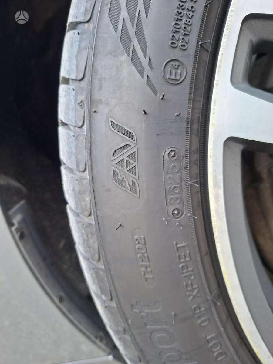Grey BMW 525 2015 in Vilnius, with an engine capacity of 2.00 L and mileage of 250 thousand km for 11500 €, photo 23 on AUTOMOTO.COM.LV