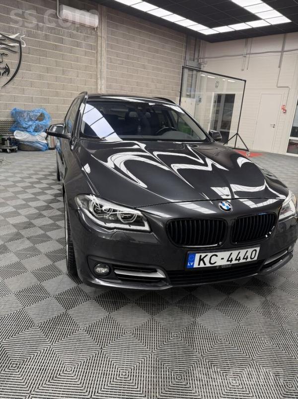 Grey BMW 525 2017 in Riga, with an engine capacity of 2.00 L and mileage of 203 thousand km for 12900 €, photo 1 on AUTOMOTO.COM.LV