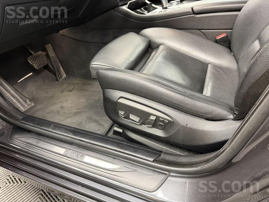 Grey BMW 525 2017 in Riga, with an engine capacity of 2.00 L and mileage of 203 thousand km for 12900 €, photo 5 on AUTOMOTO.COM.LV