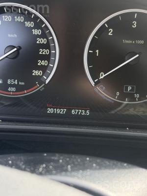 Grey BMW 525 2017 in Riga, with an engine capacity of 2.00 L and mileage of 203 thousand km for 12900 €, photo 10 on AUTOMOTO.COM.LV