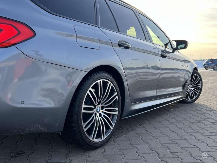 Pelēks BMW 525 2018 Viļņa, ar dzinēja tilpumu 2.00 L un nobraukumu 208 tūkst. km par 18900 €, foto 17 vietnē AUTOMOTO.COM.LV