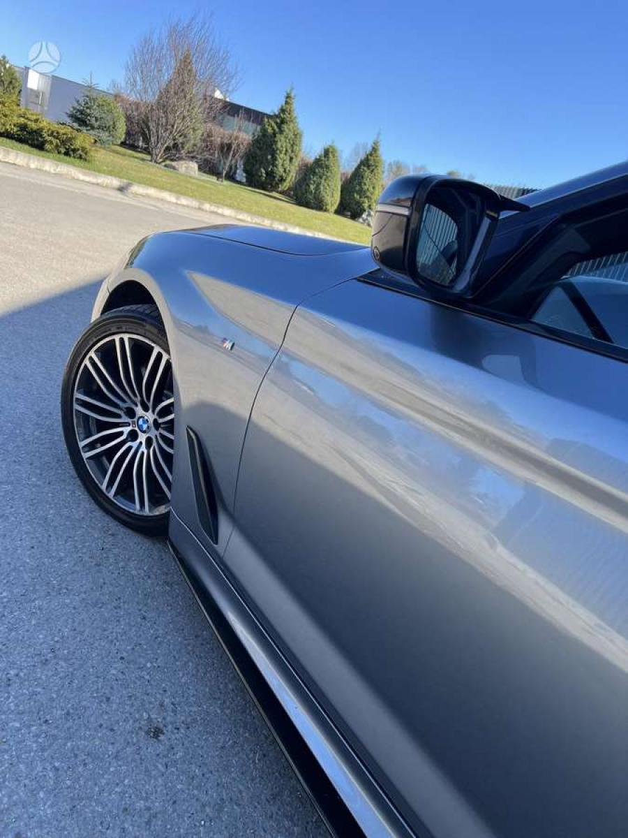 Grey BMW 525 2018 in Vilnius, with an engine capacity of 2.00 L and mileage of 210 thousand km for 16600 €, photo 19 on AUTOMOTO.COM.LV