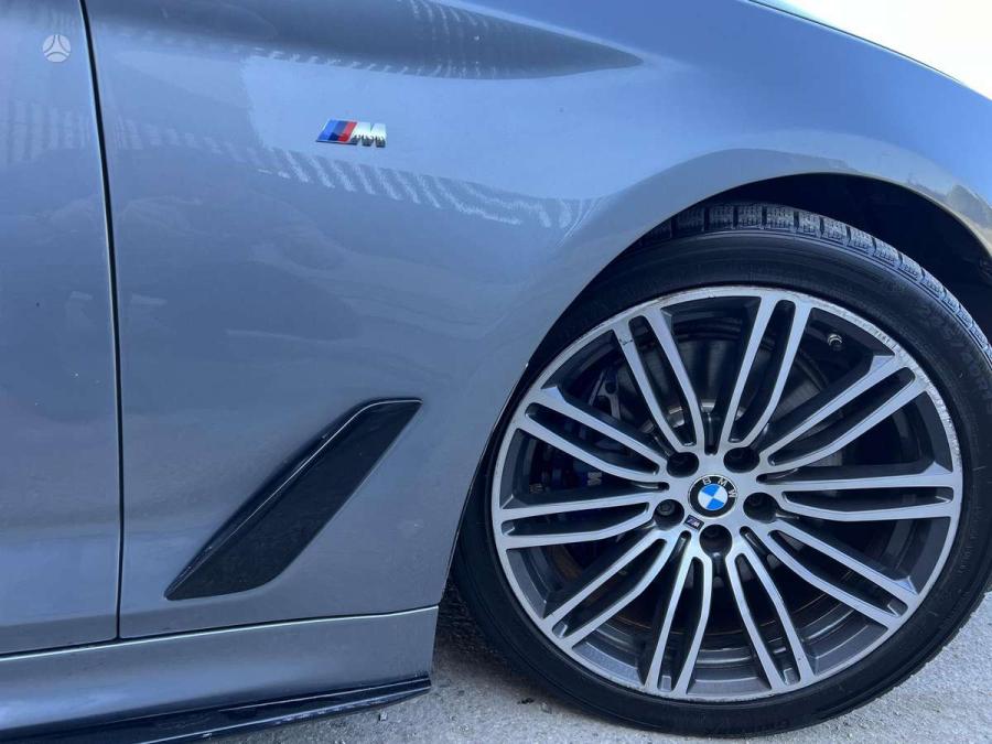 Grey BMW 525 2018 in Vilnius, with an engine capacity of 2.00 L and mileage of 210 thousand km for 16600 €, photo 22 on AUTOMOTO.COM.LV