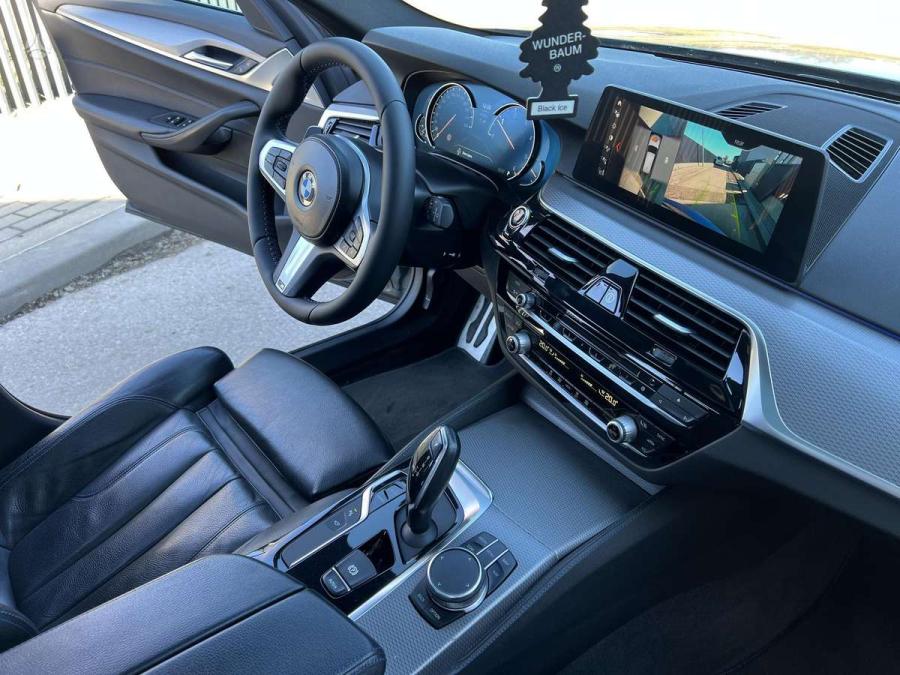Grey BMW 525 2018 in Vilnius, with an engine capacity of 2.00 L and mileage of 210 thousand km for 16600 €, photo 37 on AUTOMOTO.COM.LV