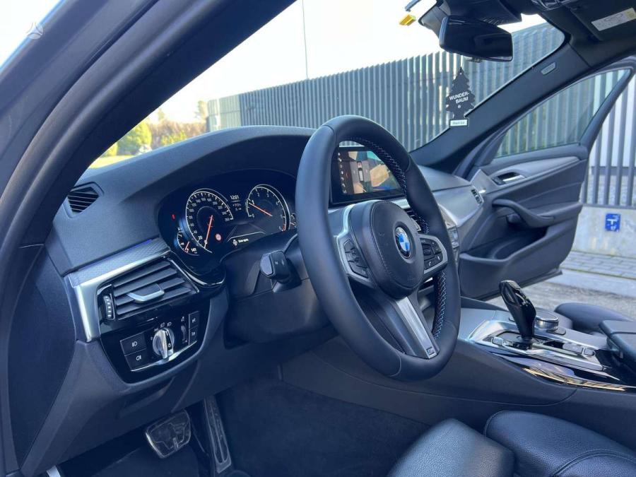 Grey BMW 525 2018 in Vilnius, with an engine capacity of 2.00 L and mileage of 210 thousand km for 16600 €, photo 38 on AUTOMOTO.COM.LV