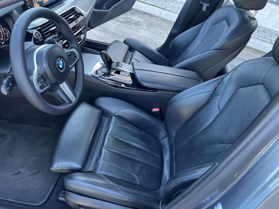 Grey BMW 525 2018 in Vilnius, with an engine capacity of 2.00 L and mileage of 210 thousand km for 16600 €, photo 41 on AUTOMOTO.COM.LV