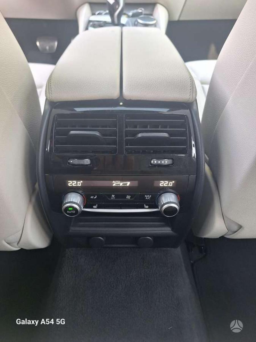 Grey BMW 525 2018 in Kaunas, with an engine capacity of 2.00 L and mileage of 176 thousand km for 18999 €, photo 18 on AUTOMOTO.COM.LV