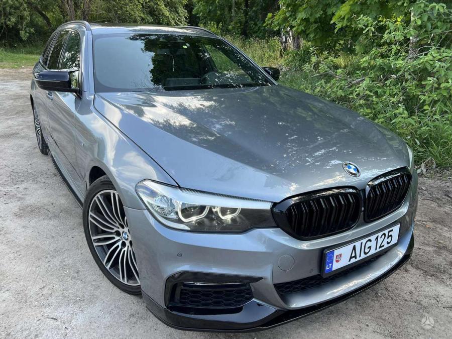 Grey BMW 525 2018 in Vilnius, with an engine capacity of 2.00 L and mileage of 211 thousand km for 16600 €, photo 6 on AUTOMOTO.COM.LV