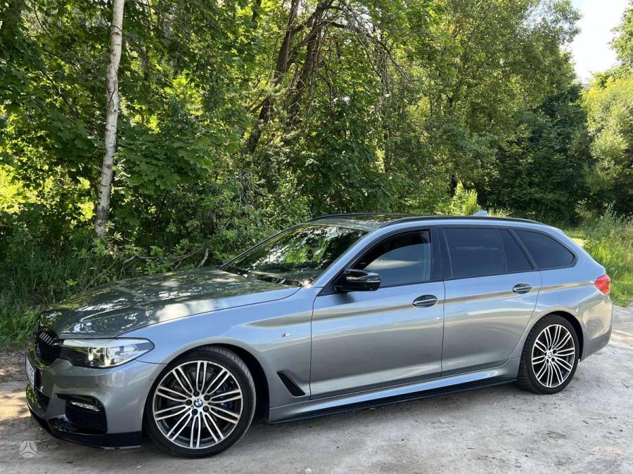 Grey BMW 525 2018 in Vilnius, with an engine capacity of 2.00 L and mileage of 211 thousand km for 16600 €, photo 15 on AUTOMOTO.COM.LV