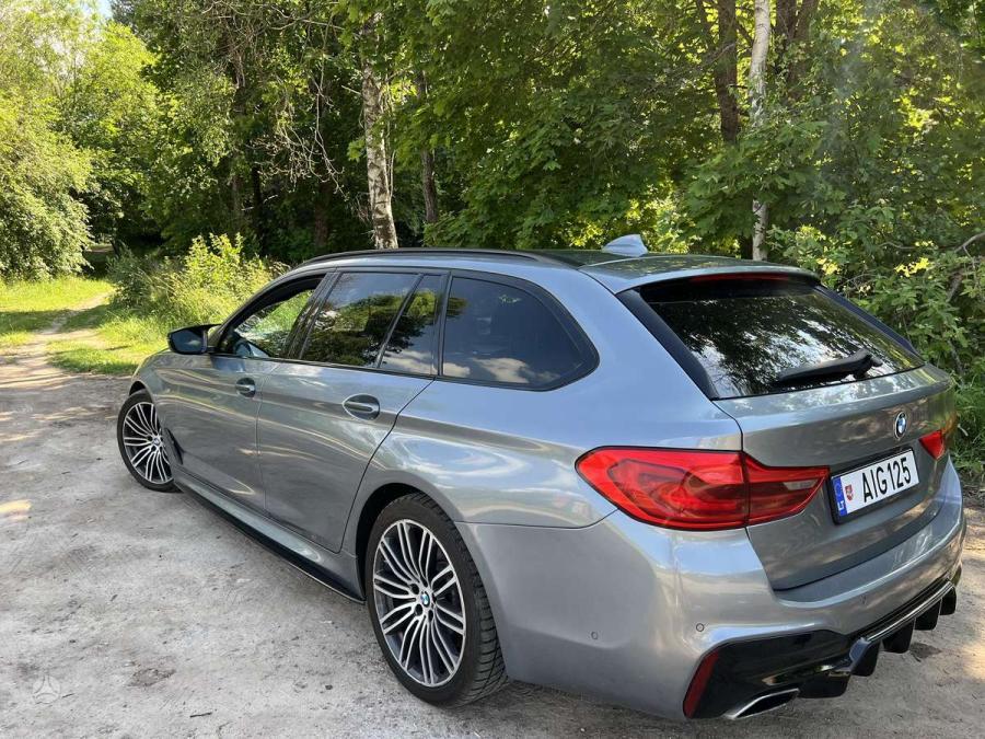 Grey BMW 525 2018 in Vilnius, with an engine capacity of 2.00 L and mileage of 211 thousand km for 16600 €, photo 17 on AUTOMOTO.COM.LV