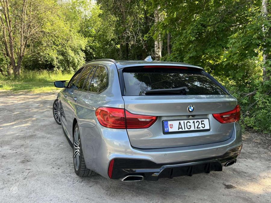 Grey BMW 525 2018 in Vilnius, with an engine capacity of 2.00 L and mileage of 211 thousand km for 16600 €, photo 21 on AUTOMOTO.COM.LV