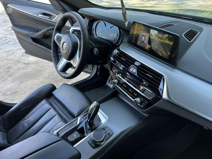 Grey BMW 525 2018 in Vilnius, with an engine capacity of 2.00 L and mileage of 211 thousand km for 16600 €, photo 33 on AUTOMOTO.COM.LV