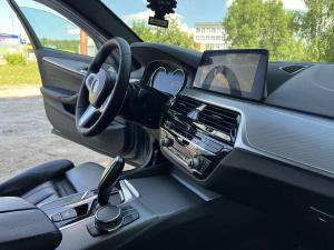Grey BMW 525 2018 in Vilnius, with an engine capacity of 2.00 L and mileage of 211 thousand km for 16600 €, photo 34 on AUTOMOTO.COM.LV