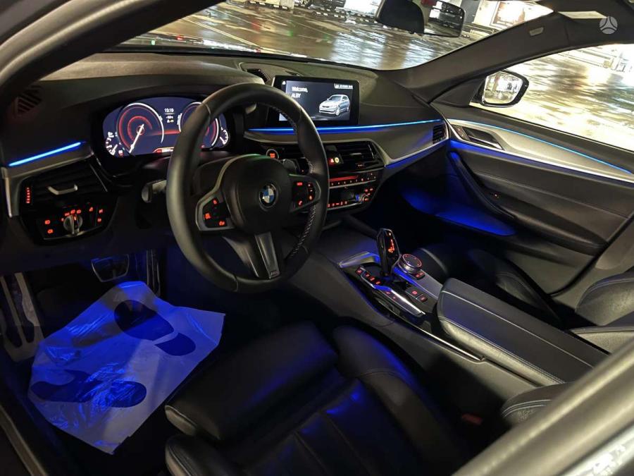 Grey BMW 525 2018 in Vilnius, with an engine capacity of 2.00 L and mileage of 211 thousand km for 16600 €, photo 48 on AUTOMOTO.COM.LV