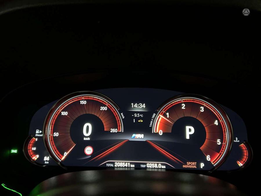 Grey BMW 525 2018 in Vilnius, with an engine capacity of 2.00 L and mileage of 211 thousand km for 16600 €, photo 49 on AUTOMOTO.COM.LV