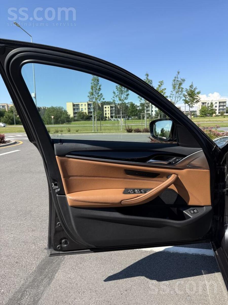 Pelēks BMW 525 2018 Rīga, ar dzinēja tilpumu 2.00 L un nobraukumu 194 tūkst. km par 18300 €, foto 14 vietnē AUTOMOTO.COM.LV