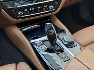 Pelēks BMW 525 2018 Rīga, ar dzinēja tilpumu 2.00 L un nobraukumu 194 tūkst. km par 18300 €, foto 17 vietnē AUTOMOTO.COM.LV