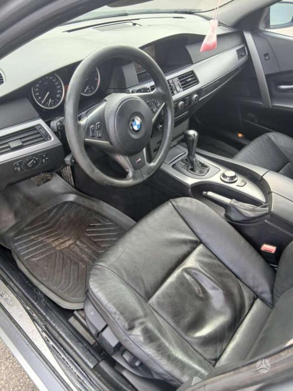 Pelēks BMW 525 2026 Panevēža, ar dzinēja tilpumu 2.50 L un nobraukumu 295 tūkst. km par 2600 €, foto 6 vietnē AUTOMOTO.COM.LV