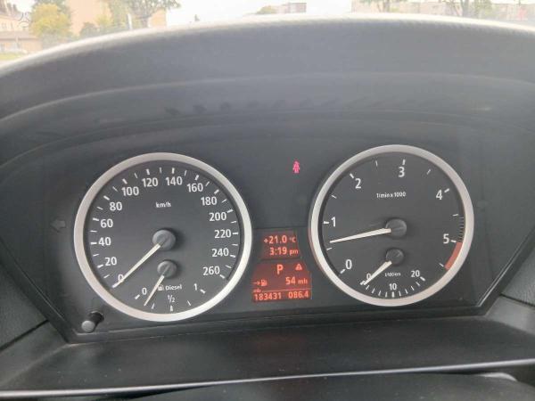 Pelēks BMW 525 2026 Panevēža, ar dzinēja tilpumu 2.50 L un nobraukumu 295 tūkst. km par 2600 €, foto 10 vietnē AUTOMOTO.COM.LV