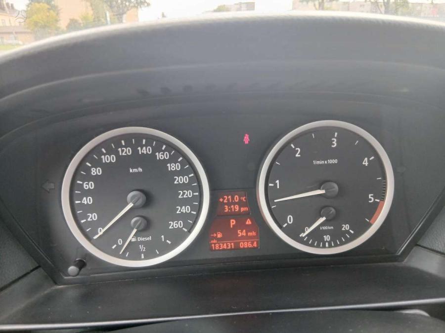 Серый БМВ 525 2026 в Паневежис, объемом двигателя 2.50 л и пробегом 295 тыс. км за 2600 €, фото 10 на AUTOMOTO.COM.LV