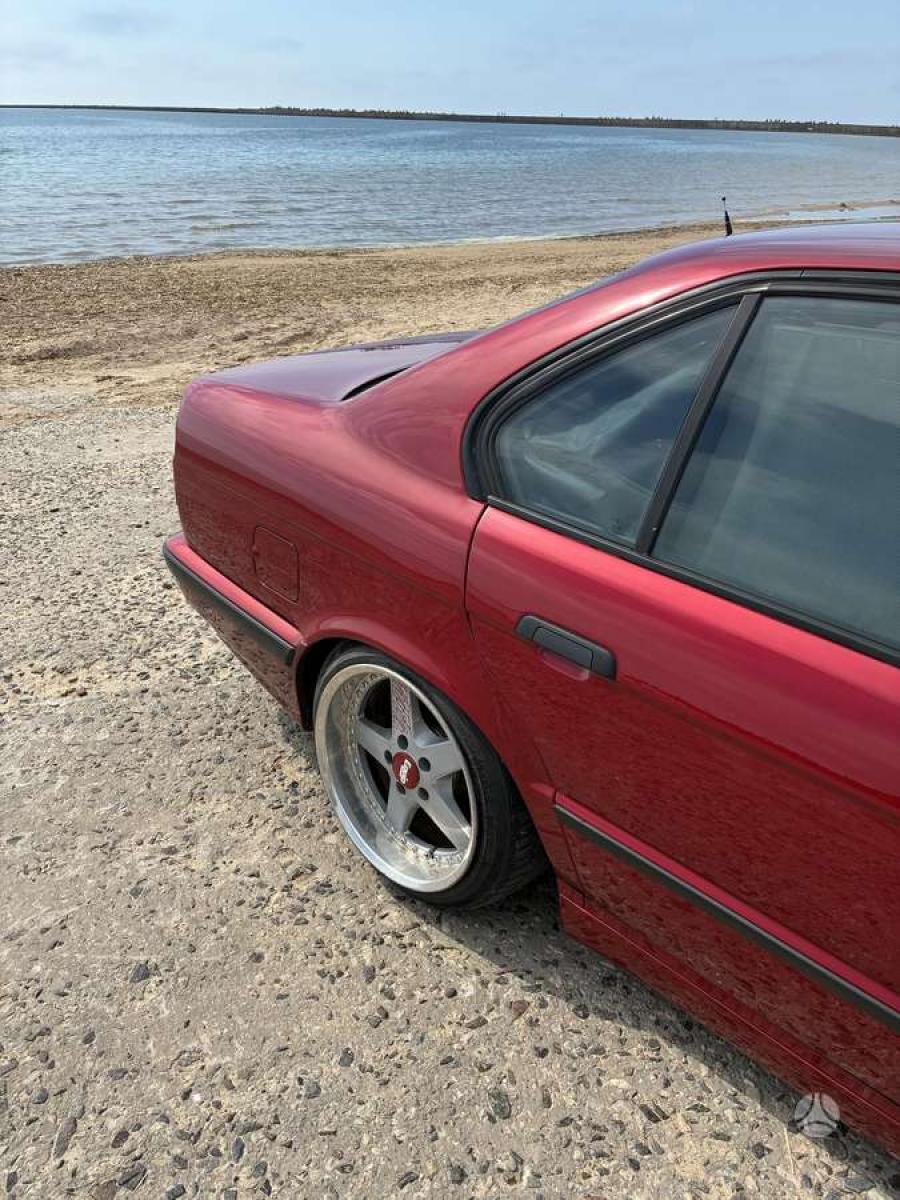 Sarkans BMW 525 1992 Palanga, ar dzinēja tilpumu 2.50 L un nobraukumu 171 tūkst. km par 8800 €, foto 12 vietnē AUTOMOTO.COM.LV
