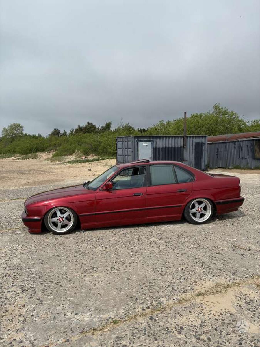 Sarkans BMW 525 1992 Palanga, ar dzinēja tilpumu 2.50 L un nobraukumu 171 tūkst. km par 8800 €, foto 14 vietnē AUTOMOTO.COM.LV