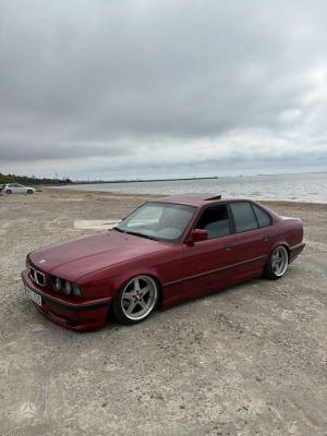 Sarkans BMW 525 1992 Palanga, ar dzinēja tilpumu 2.50 L un nobraukumu 171 tūkst. km par 8800 €, foto 17 vietnē AUTOMOTO.COM.LV
