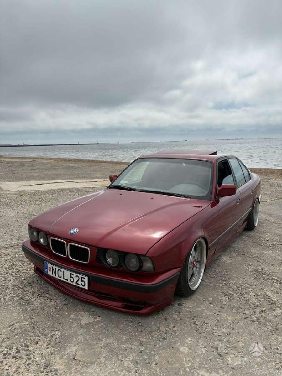 Sarkans BMW 525 1992 Palanga, ar dzinēja tilpumu 2.50 L un nobraukumu 171 tūkst. km par 8800 €, foto 18 vietnē AUTOMOTO.COM.LV