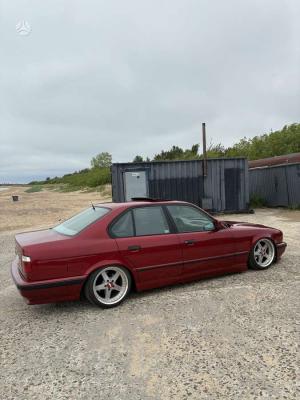 Sarkans BMW 525 1992 Palanga, ar dzinēja tilpumu 2.50 L un nobraukumu 171 tūkst. km par 8800 €, foto 24 vietnē AUTOMOTO.COM.LV