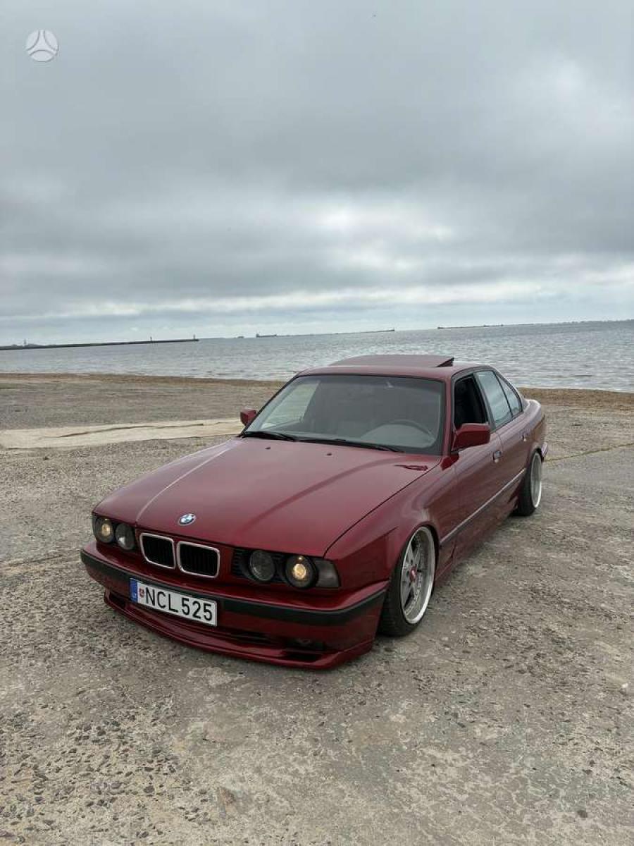 Sarkans BMW 525 1992 Palanga, ar dzinēja tilpumu 2.50 L un nobraukumu 171 tūkst. km par 8800 €, foto 25 vietnē AUTOMOTO.COM.LV
