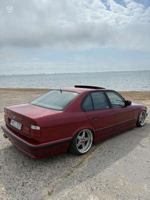Sarkans BMW 525 1992 Palanga, ar dzinēja tilpumu 2.50 L un nobraukumu 171 tūkst. km par 8800 €, foto 33 vietnē AUTOMOTO.COM.LV