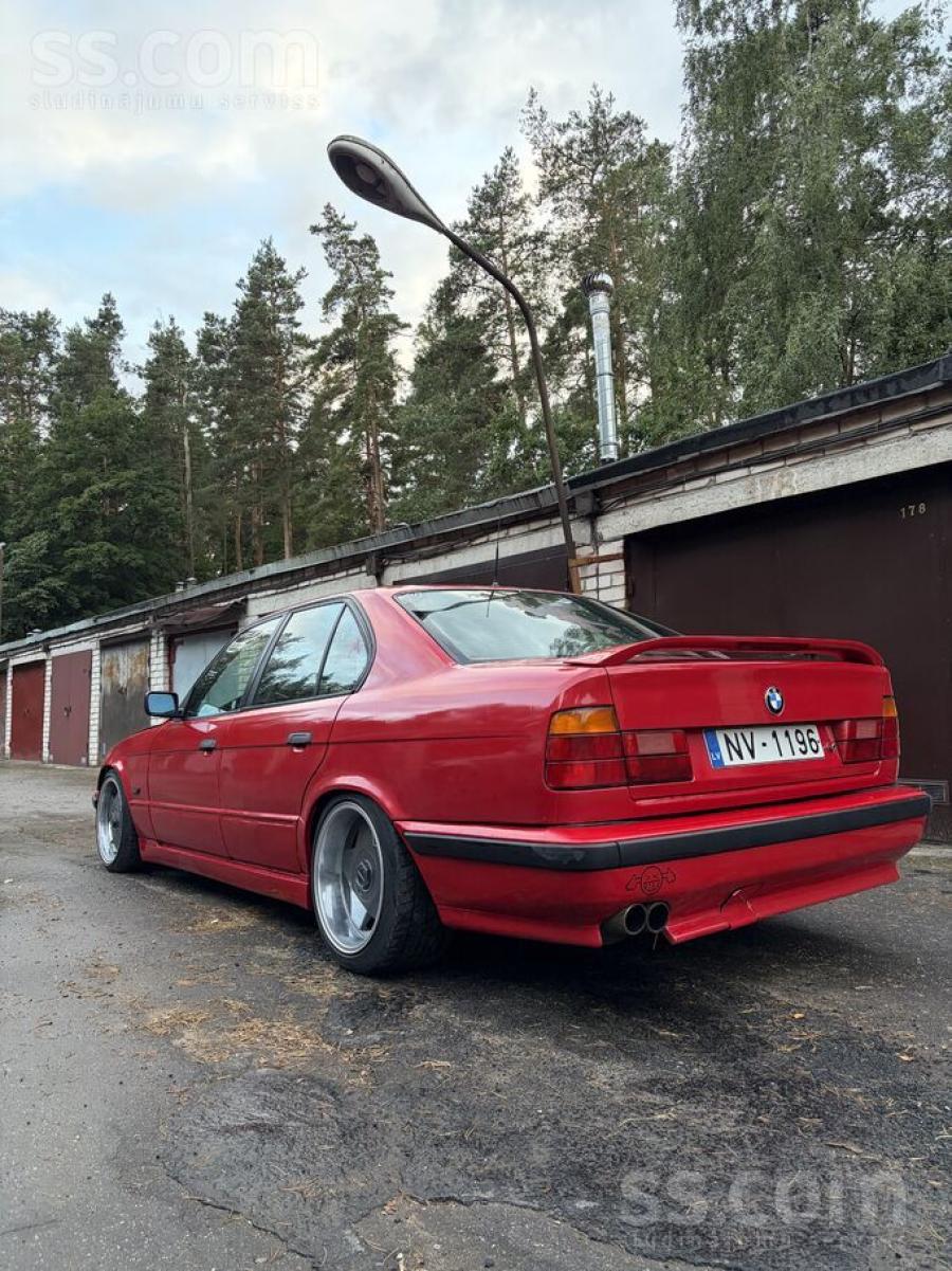 Sarkans BMW 525 1995 Rīga, ar dzinēja tilpumu 2.50 L un nobraukumu 410 tūkst. km par 4500 €, foto 5 vietnē AUTOMOTO.COM.LV
