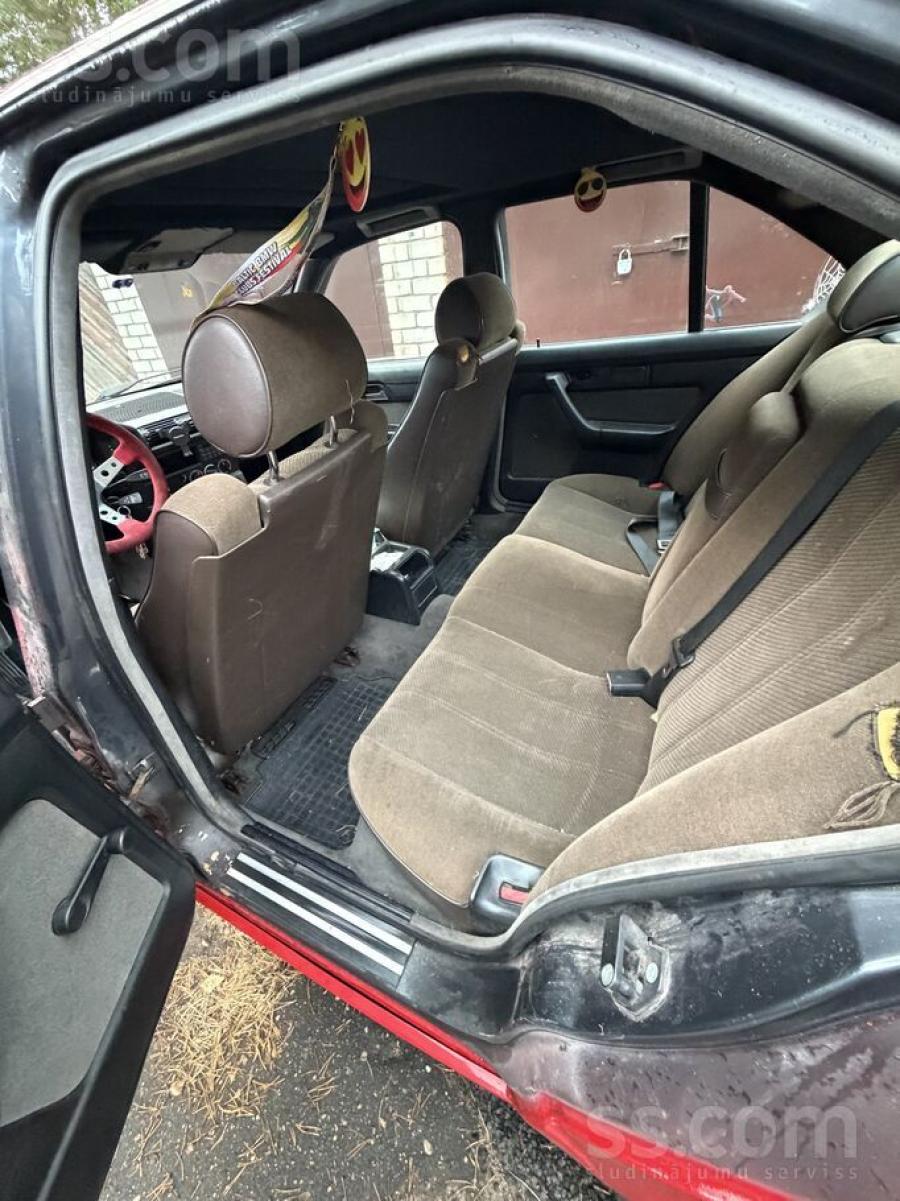 Sarkans BMW 525 1995 Rīga, ar dzinēja tilpumu 2.50 L un nobraukumu 410 tūkst. km par 4500 €, foto 7 vietnē AUTOMOTO.COM.LV