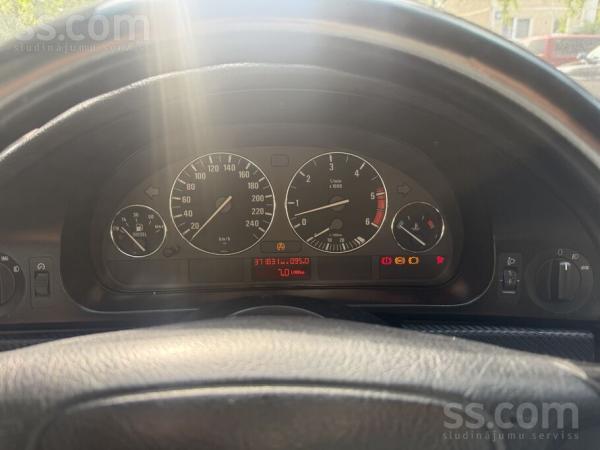 Red BMW 525 1996 in Riga, with an engine capacity of 2.50 L and mileage of 372 thousand km for 1650 €, photo 2 on AUTOMOTO.COM.LV