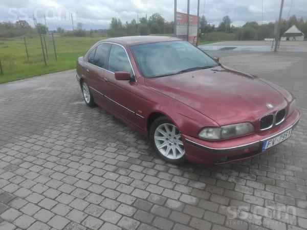 Sarkans BMW 525 1997 Balvi, ar dzinēja tilpumu 2.50 L un nobraukumu 350 tūkst. km par 1370 €, foto 1 vietnē AUTOMOTO.COM.LV