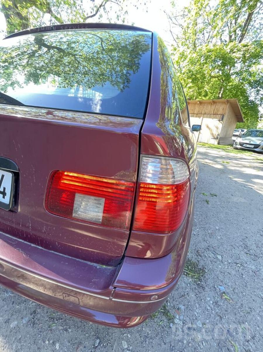 Sarkans BMW 525 2003 Rīga, ar dzinēja tilpumu 2.50 L un nobraukumu 360 tūkst. km par 2500 €, foto 5 vietnē AUTOMOTO.COM.LV