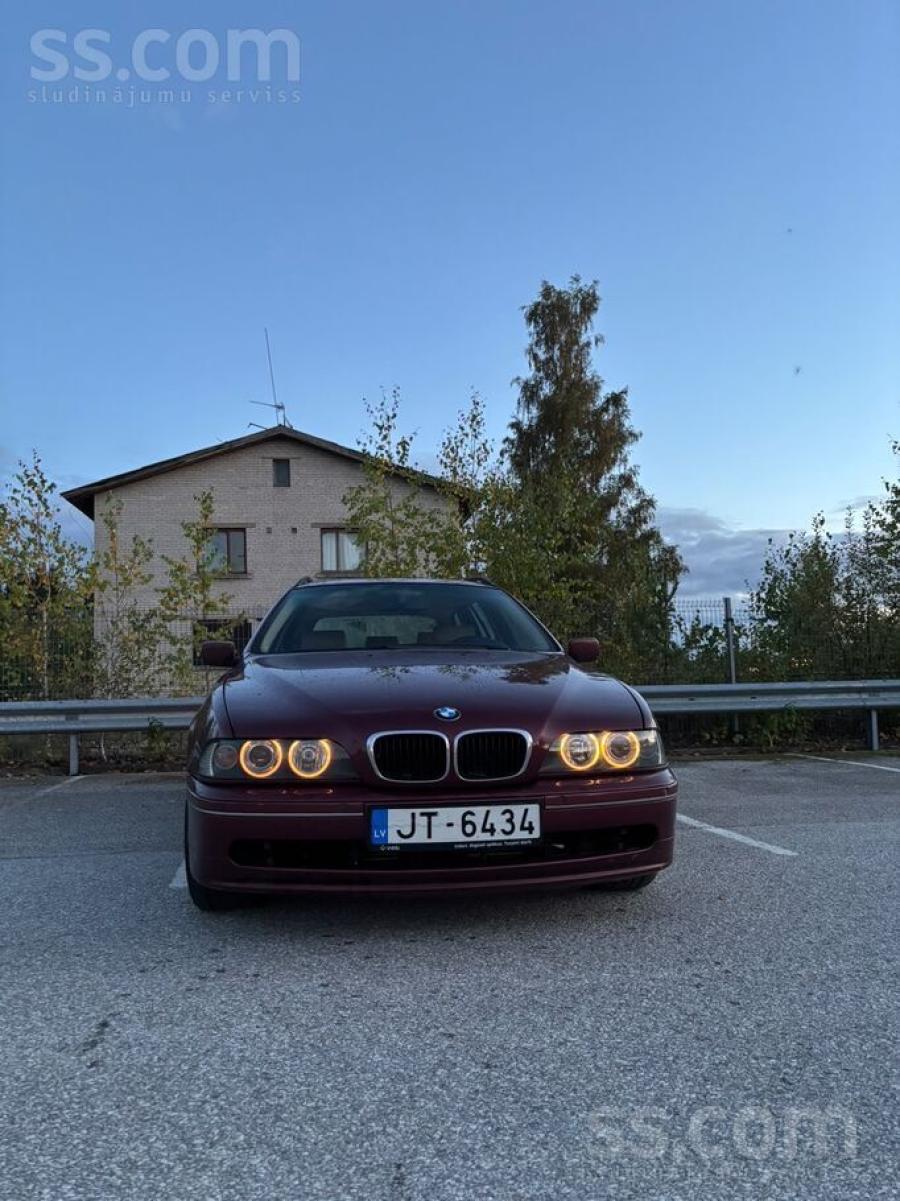 Sarkans BMW 525 2003 Valka, ar dzinēja tilpumu 2.50 L un nobraukumu 370 tūkst. km par 2000 €, foto 3 vietnē AUTOMOTO.COM.LV