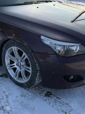 Red BMW 525 2007 in Vilnius, with an engine capacity of 2.99 L and mileage of 354 thousand km for 6000 €, photo 5 on AUTOMOTO.COM.LV