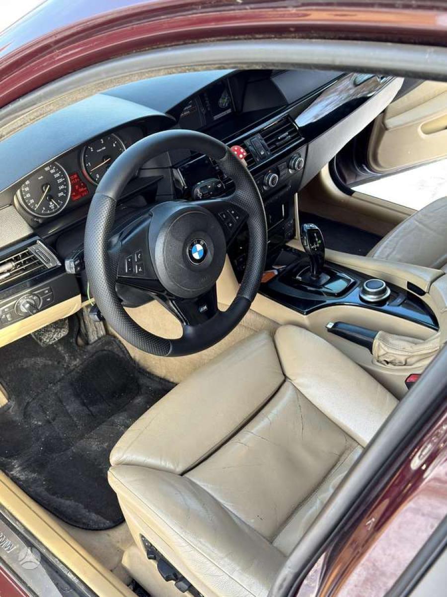 Red BMW 525 2007 in Vilnius, with an engine capacity of 2.99 L and mileage of 354 thousand km for 6000 €, photo 15 on AUTOMOTO.COM.LV